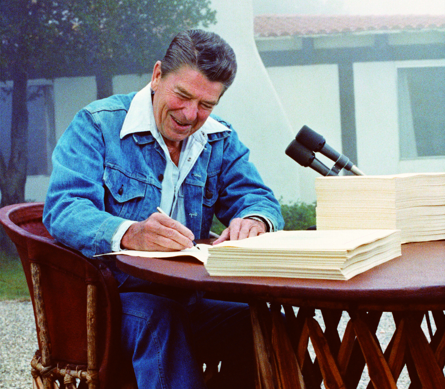 Honoring the Anniversary of Reagan's Tax Cuts and Dr. Arthur Laffer's ...