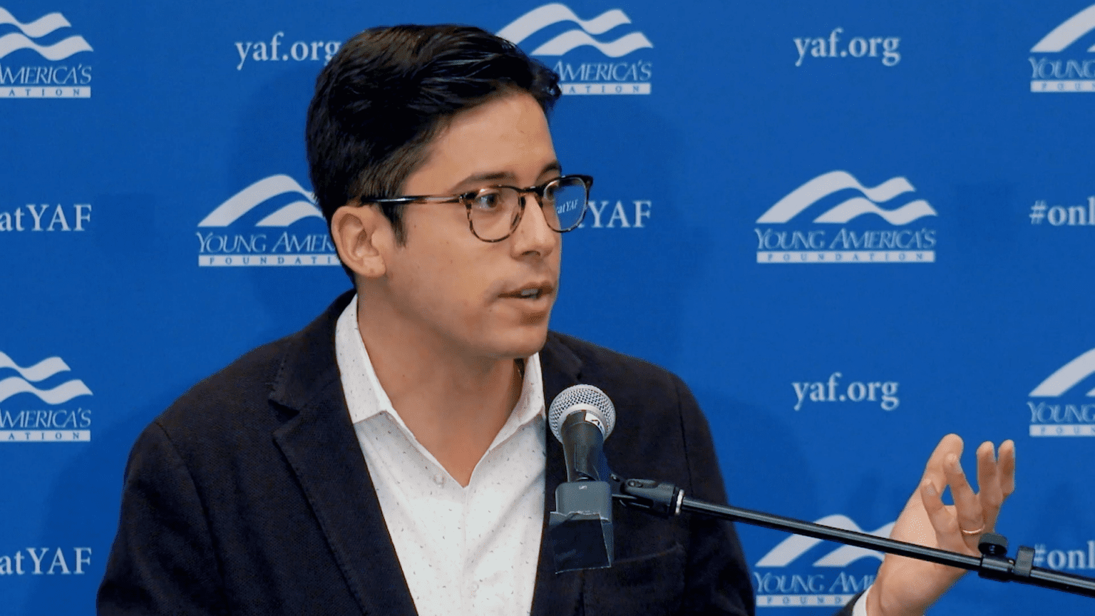 KNOWLES TEARS INTO GENDER REASSIGNMENT SURGERY: It does nobody any good ...